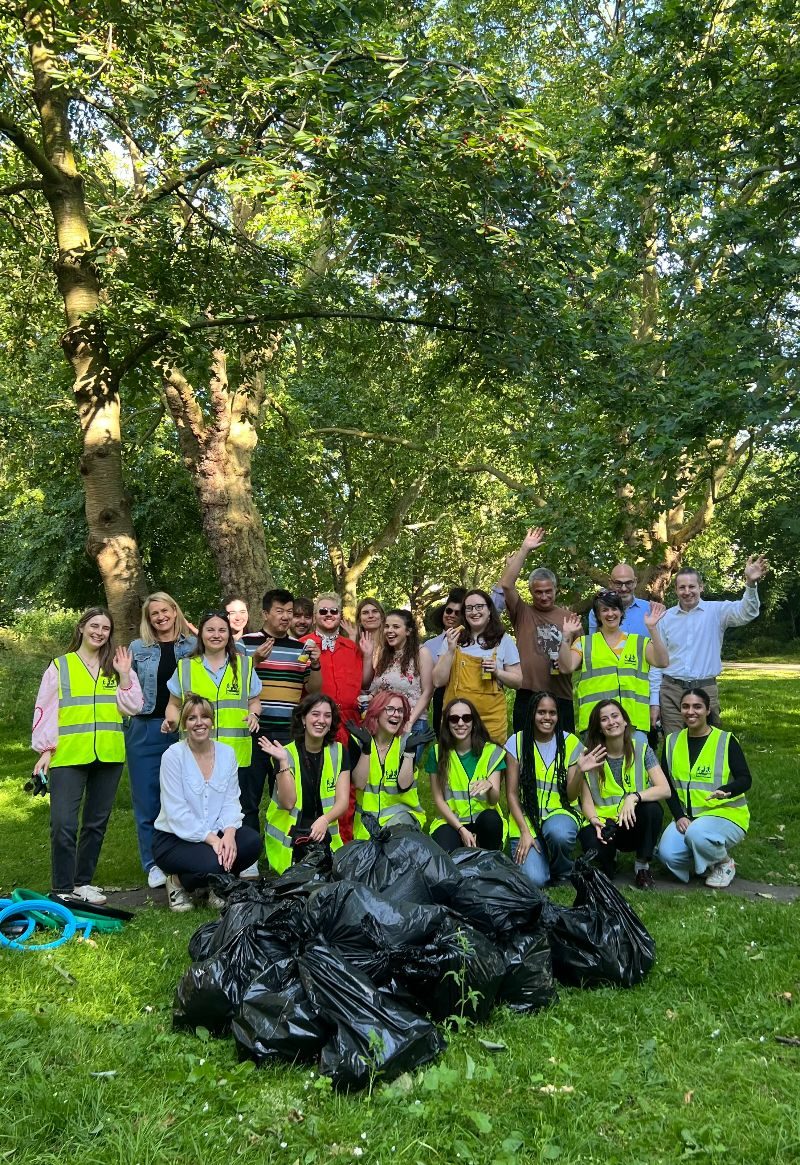 HarperCollins UK Partners with Cleanup UK for Litter Pick – IPA SDG ...